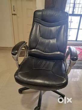 Olx old chair store