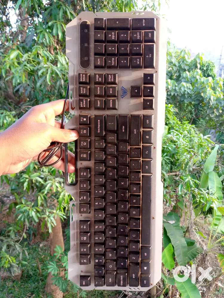 Less used gaming keyboard and mouse,usb 3.0 hub,rj45 cables -2nos ...