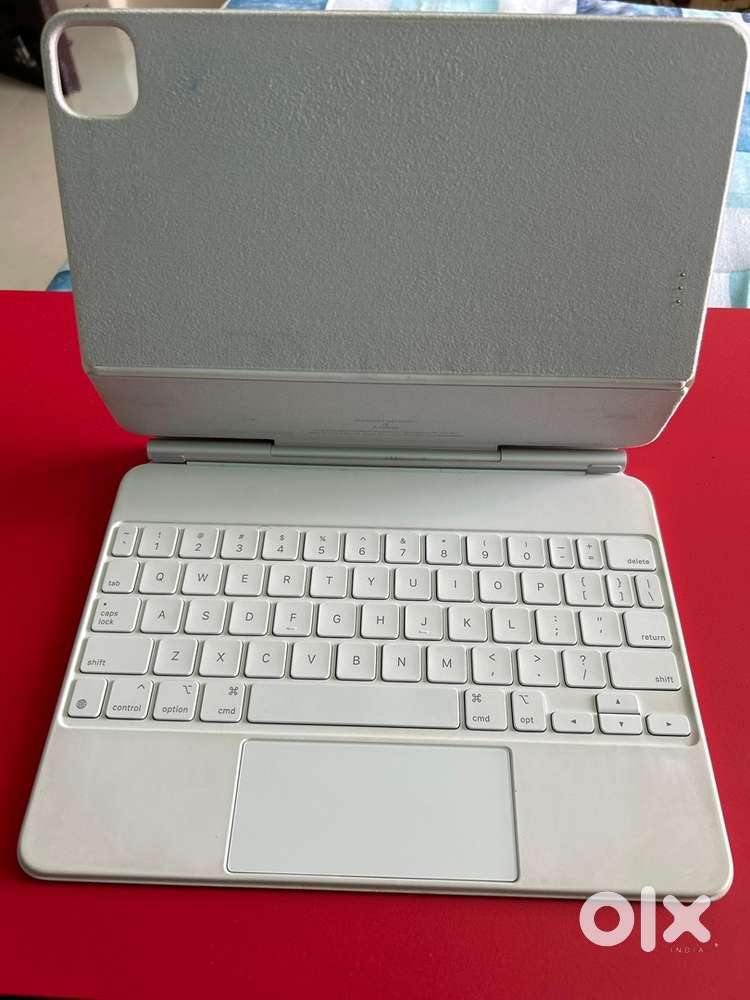 Apple iPad Magic Keyboard 11 inch White - Computer Accessories - 1821667635