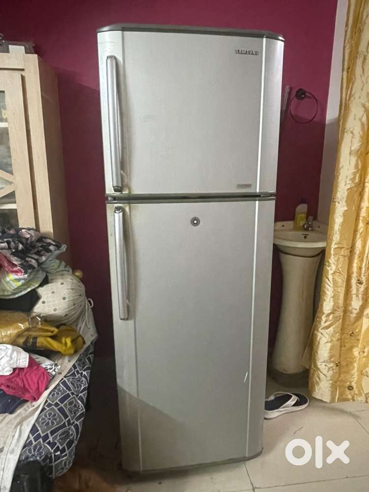 Samsung, Silver nano health system Fridge, 240 Ltr, 5 star rating ...