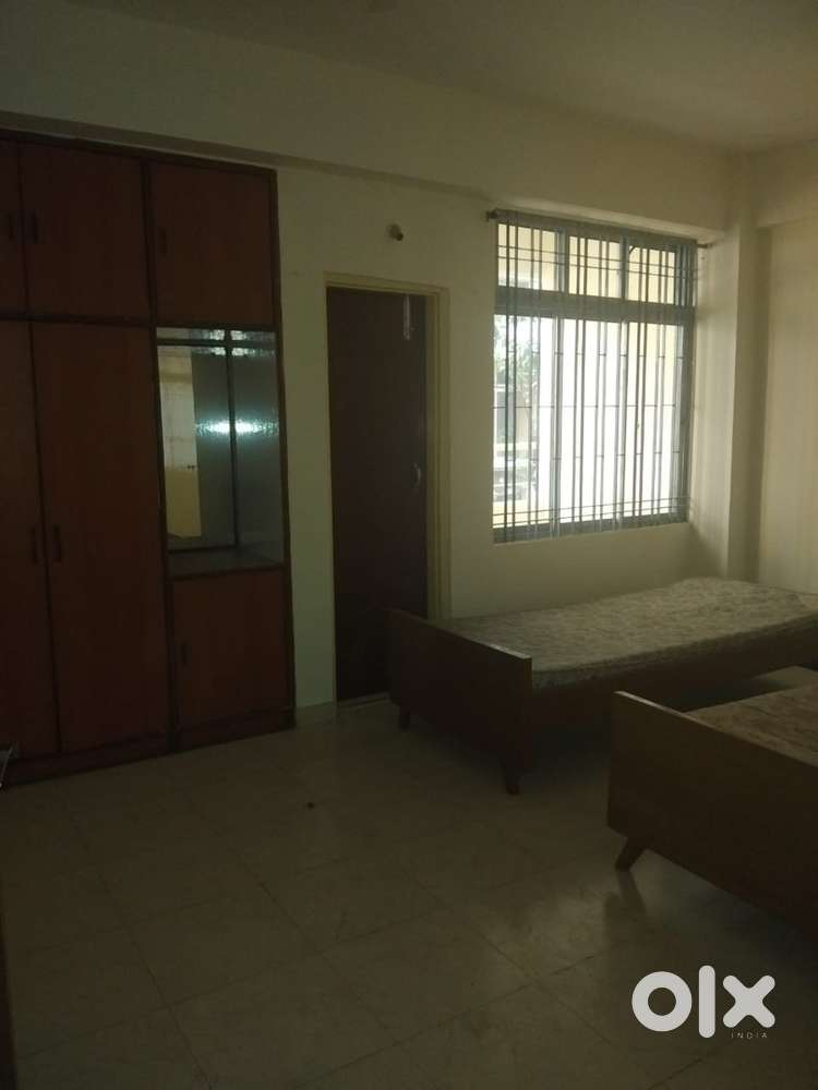Deluxe 2nos of 2bhk flat at Chandmari near Assam Tribune Office - For ...