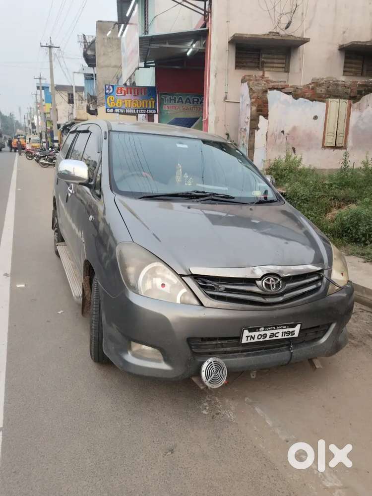 Toyota Innova 2010 Diesel 184000 Km Driven - Cars - 1807745597