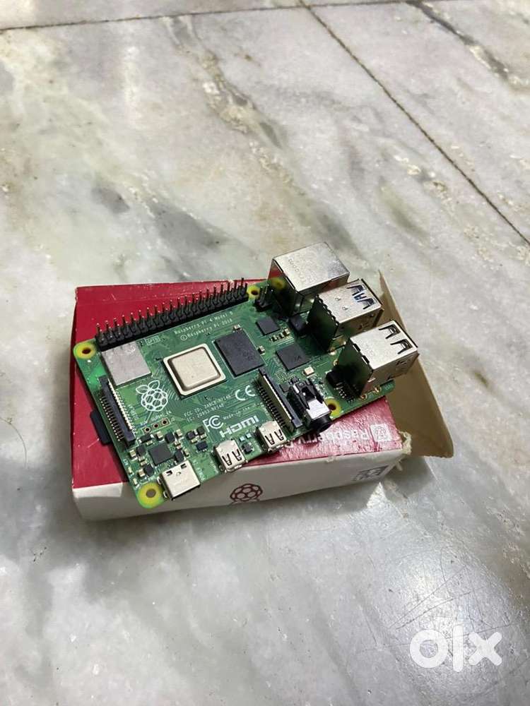 Raspberry pi 4 B(8GB RAM) and ESP32 Cam, ESP32-CAM-MB - Computers ...