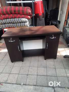 Computer Table Buy Sell Used Furniture in Pune OLX