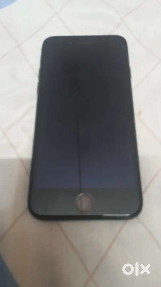 I phone 7 black colour - Mobile Phones - 1815268992