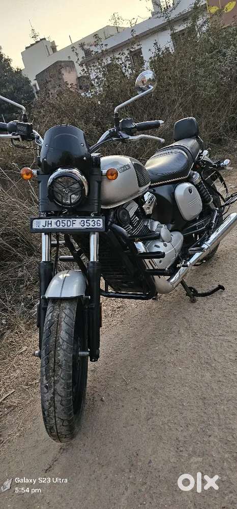 YEZDI ROADSTER SIN SILVER WELL MAINTAINED CONDITION - Motorcycles ...