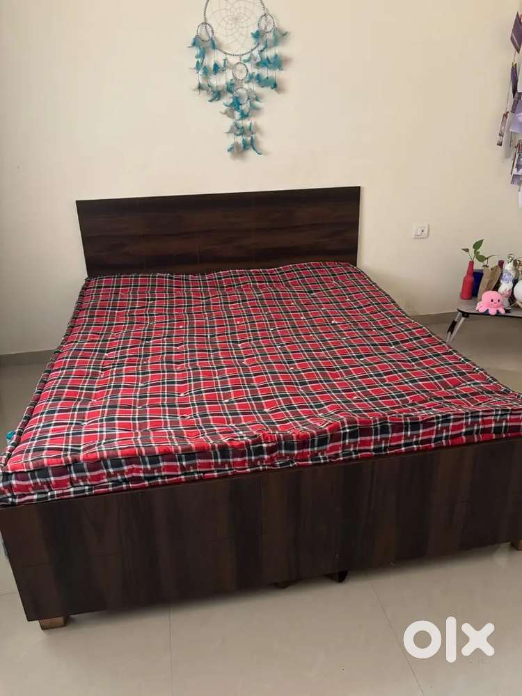 Single bed mattress olx store