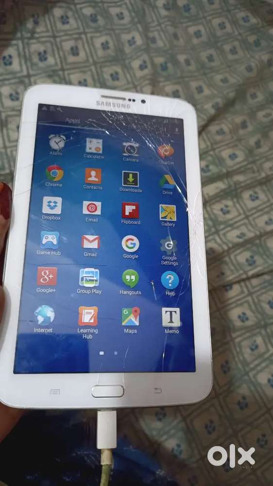 3G tablet Samsung white colour screen damage chalu condition - Tablets ...