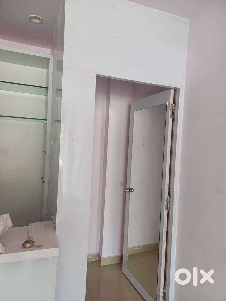 Cloths store trail room partition - Other Household Items - 1810628787