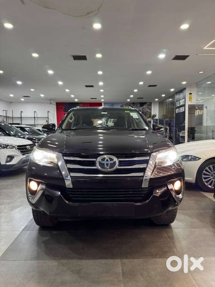 Toyota Fortuner 4X2 AT 2.7 Petrol, 2017, Petrol - Cars - 1813942818