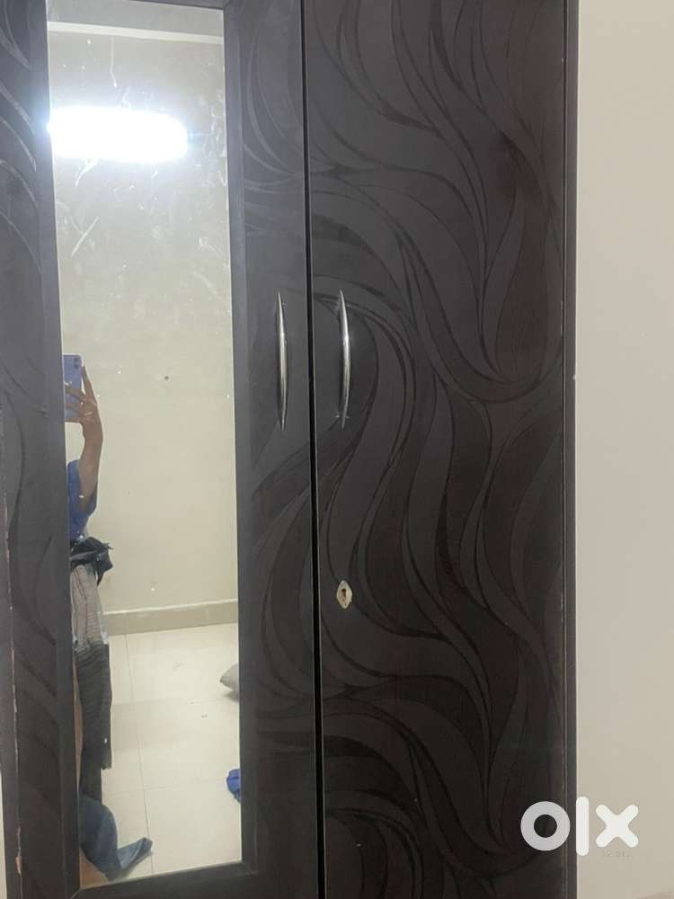 5’5 feet with dressing mirror woodeen wardrobe - Beds & Wardrobes ...
