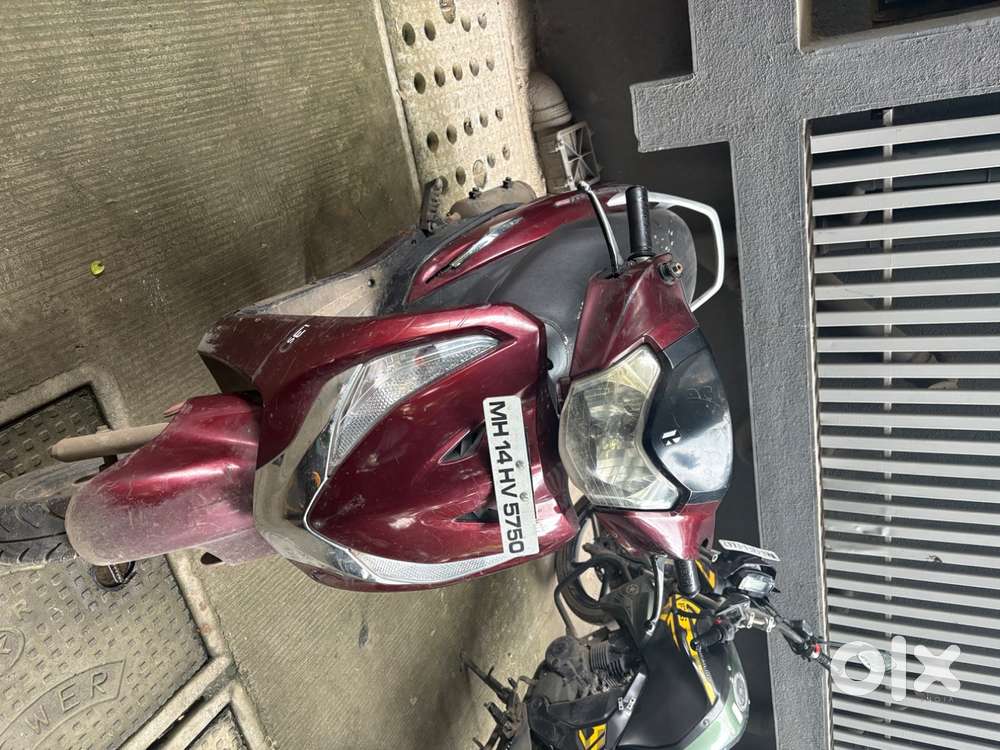 Hero Destini 125 maroon color - Scooters - 1812796836