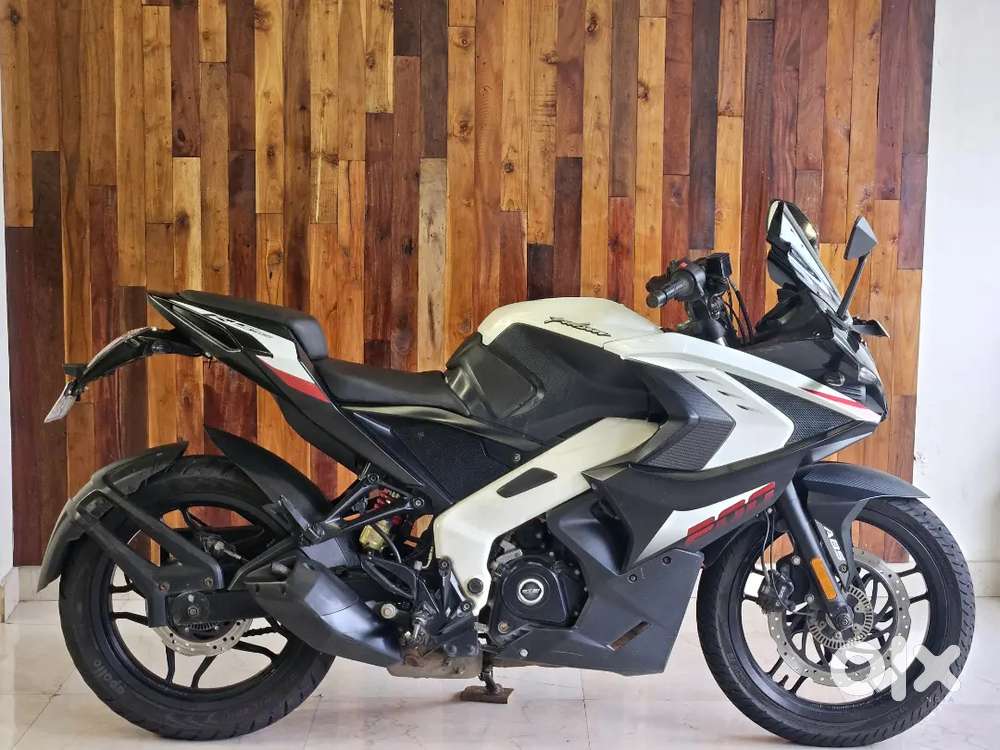 BAJAJ PULSAR RS200 - Motorcycles - 1813919839