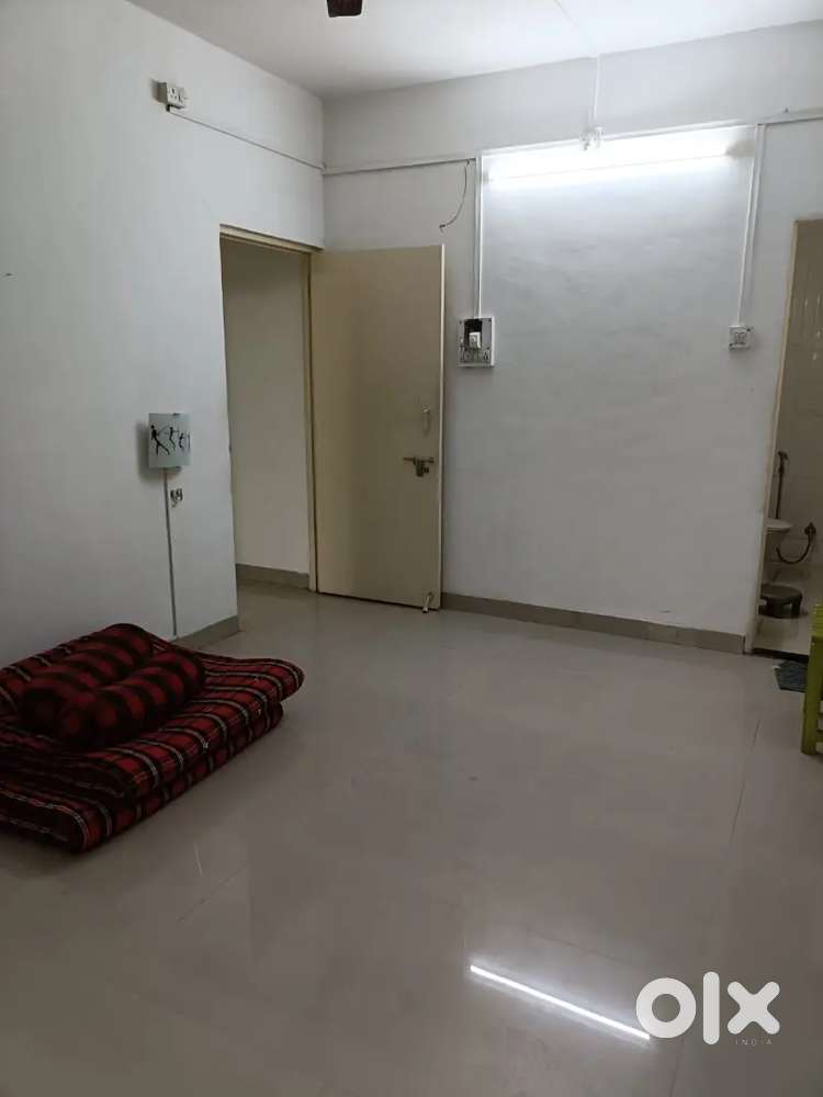 Posh Spartex Flooring 1Room Kitchen Flat For Rent at Vanaz nr Metro ...