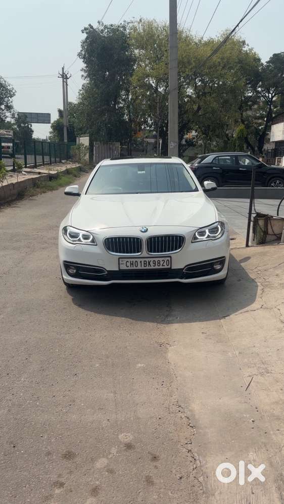 BMW 5 Series 2016 Diesel 40000 Km Driven - Cars - 1809770964