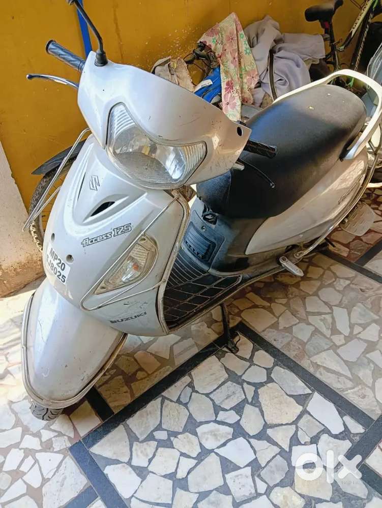 Buy Sell Second Hand Scooty in India Used Bikes in India OLX