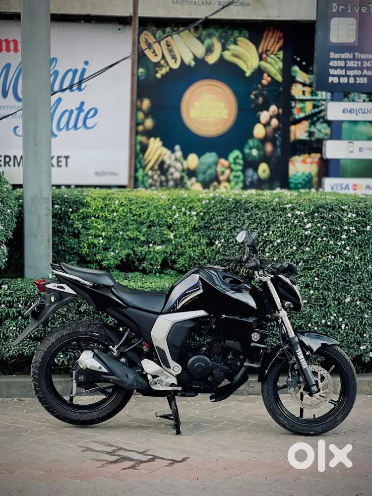 YAMAHA FZ V2 - Motorcycles - 1819118429