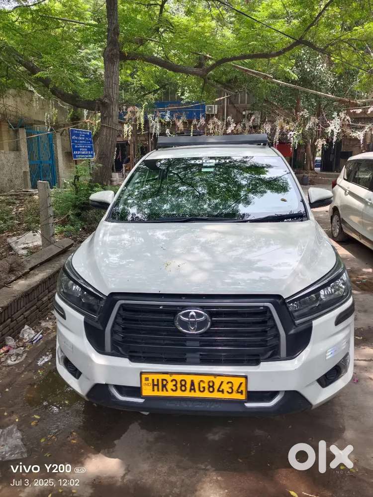 Toyota Innova Crysta 2023 Diesel 55000 Km Driven - Cars - 1813292518
