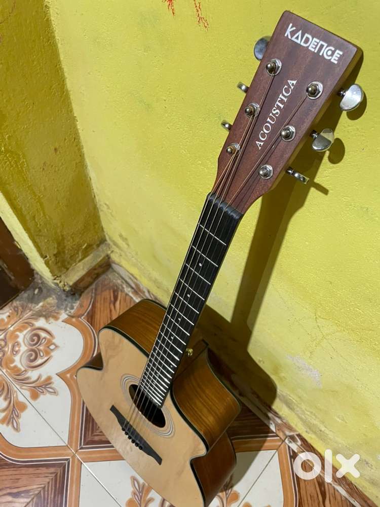 Guitar brand new - Musical Instruments - 1807202912