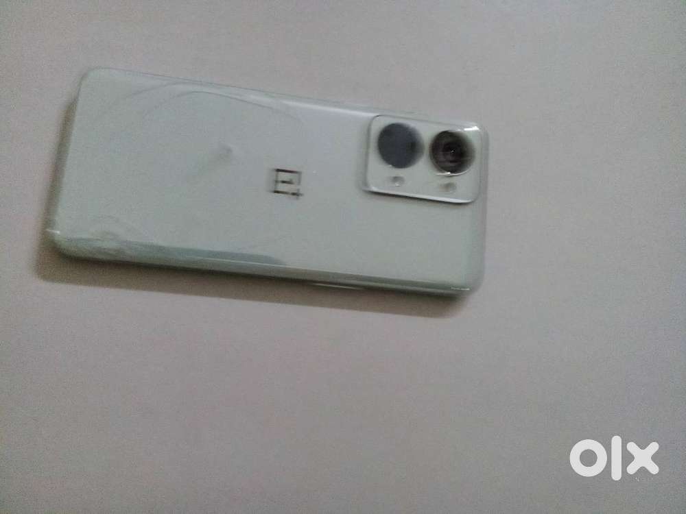 OnePlus Nord 2t - Mobile Phones - 1827039782