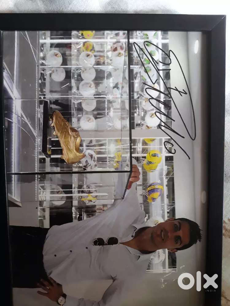 RONALDO SIGNETURE available for 10 days only - Other Household Items in ...