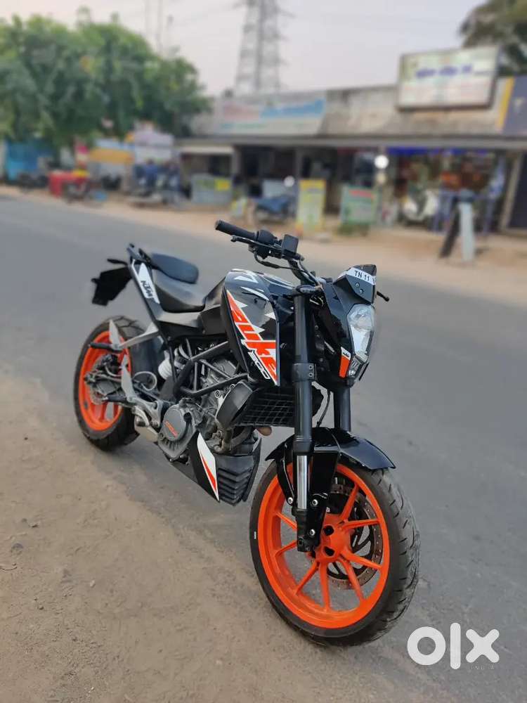 KTM Duke 200 BS4, 2017 model, well maintained, black colour ...