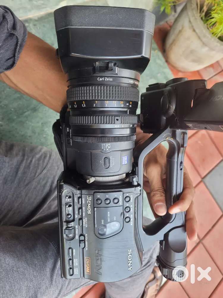 Sony video camera , good for live streaming - Cameras & Lenses - 1800258729