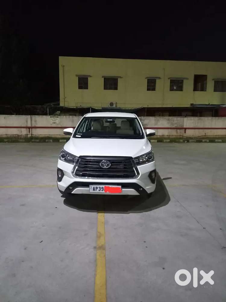 Toyota Innova Crysta 2022 (2.4 vx Mt) 8 seater pearl white - Cars ...