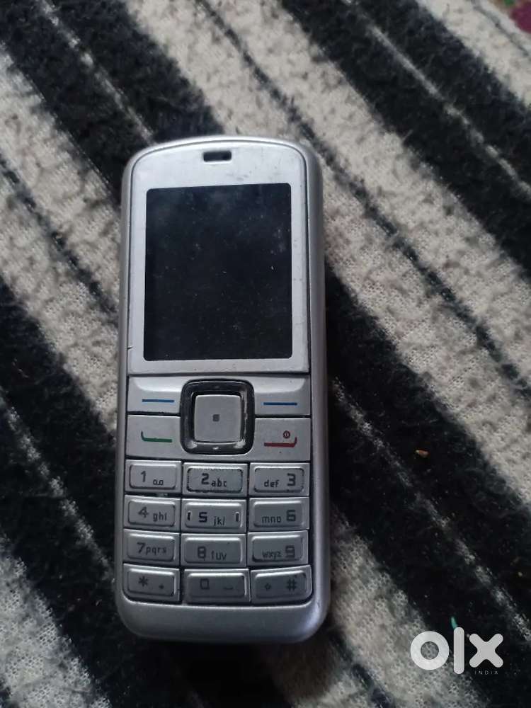 Nokia 6070 - Mobile Phones - 1746156796