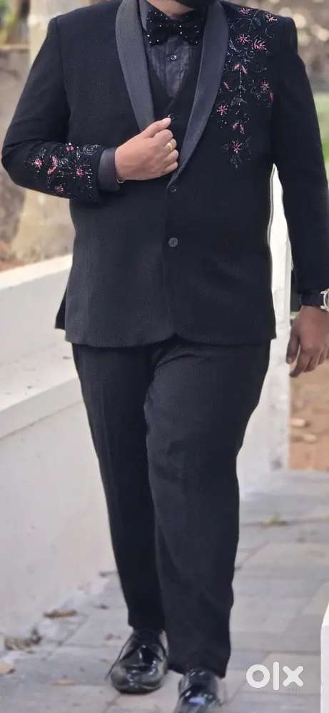 Suit for Rent or sale - Men - 1806452493