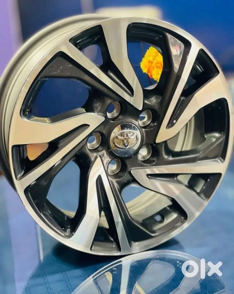 16 inch Innova crysta diamond cut alloy wheels set of four box piece ...