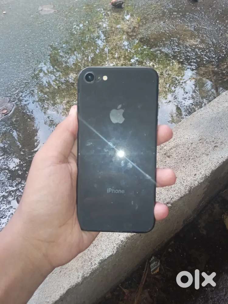 iPhone 8 superb - Mobile Phones - 1816545369