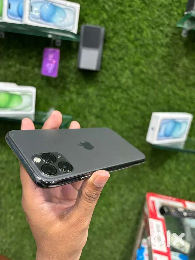 iPhone 11 pro available in lovely colour - Mobile Phones - 1807793116