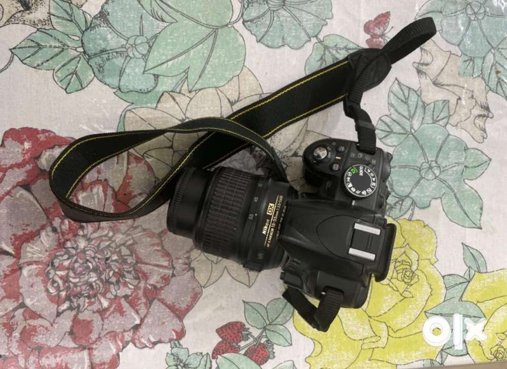 Nikon 3100 18-55 mm with tripod and charger - Cameras & Lenses - 1785644958