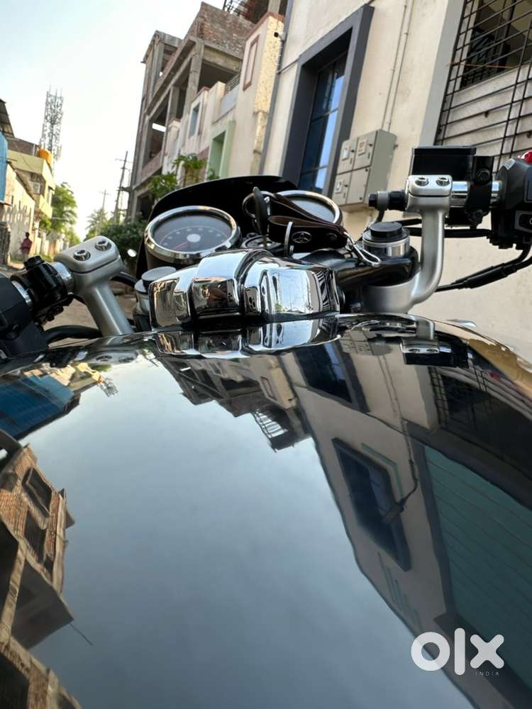 With red roostar silancer worth 25000 - Motorcycles - 1802232681