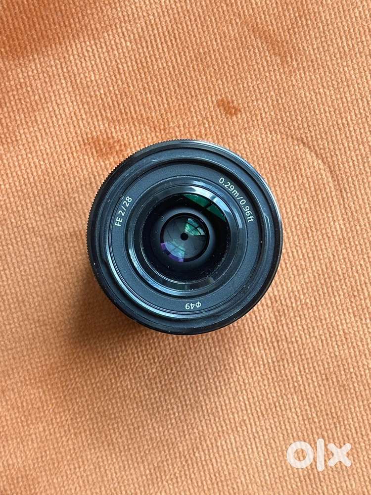 Sony 28mm lens f/2 - Cameras & Lenses - 1807168740