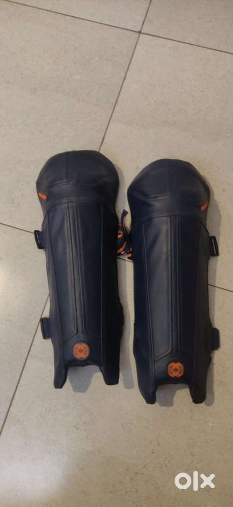 Moonwalkr cricket blue batting pads - Sports Equipment - 1811835413