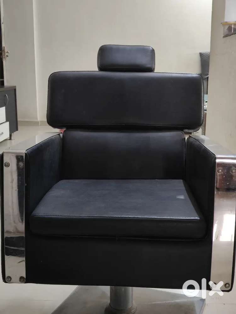 Moving chair olx store