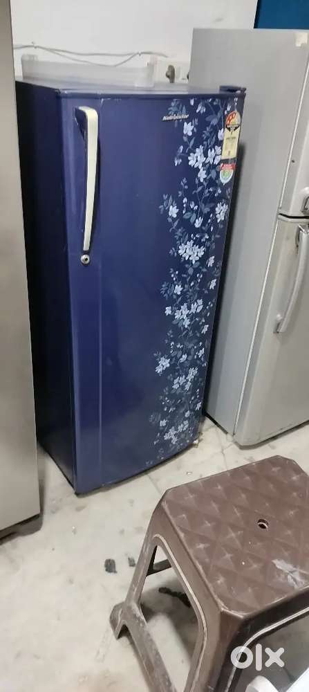 Single door 250 litter capacity proper working refrigerator - Fridges ...