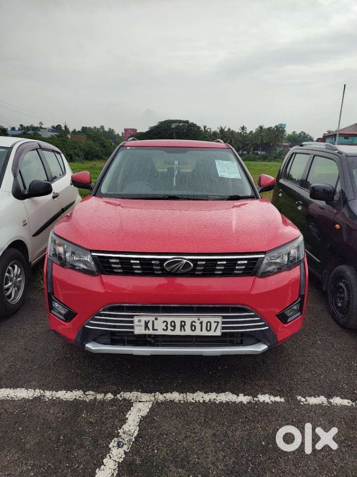 Mahindra XUV300 W6, 2021, Petrol - Cars - 1807786370