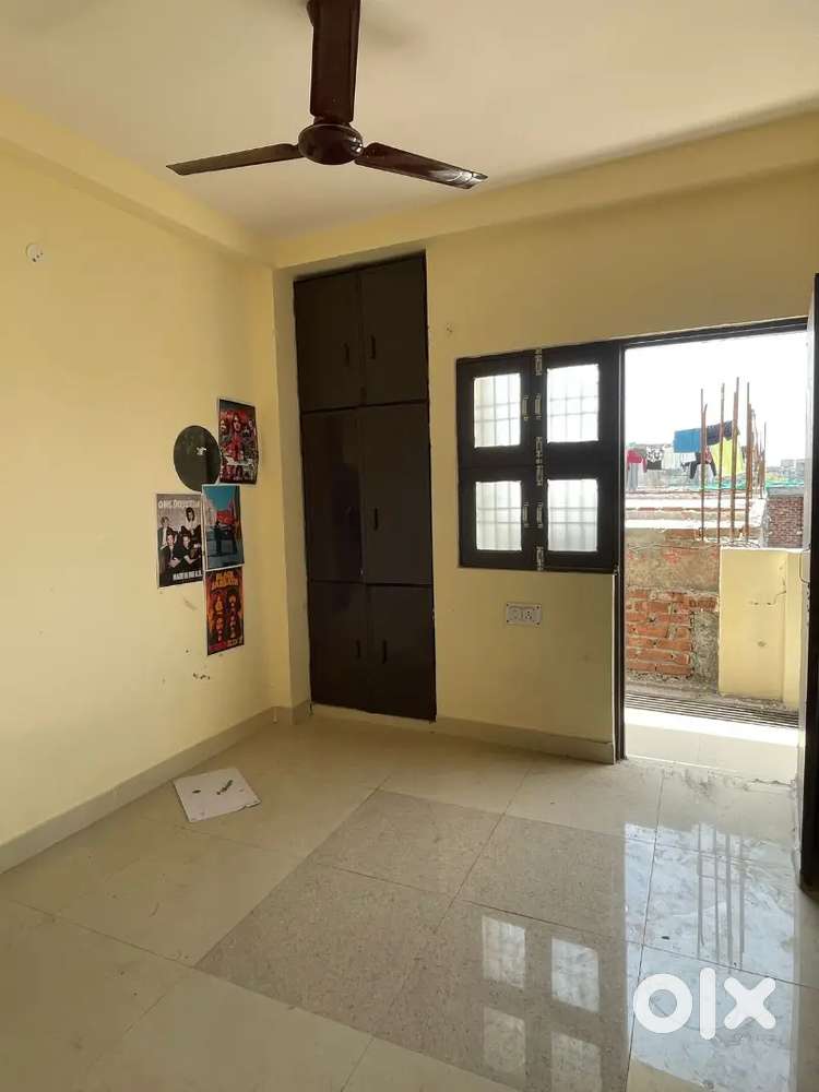 Two bhk independent builder flat available in mayur vihar extension ...