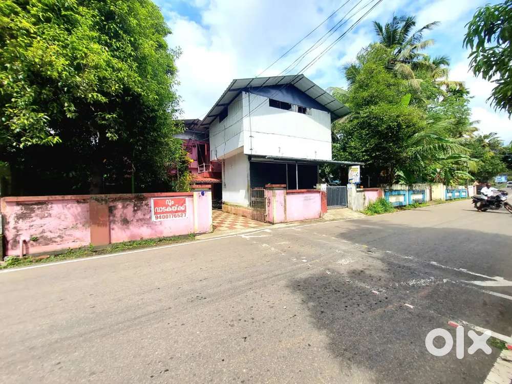 9.6 CENT 2500 SQFT HOUSE + 300 SQFT SHOP IN ALANGAD main road - For ...