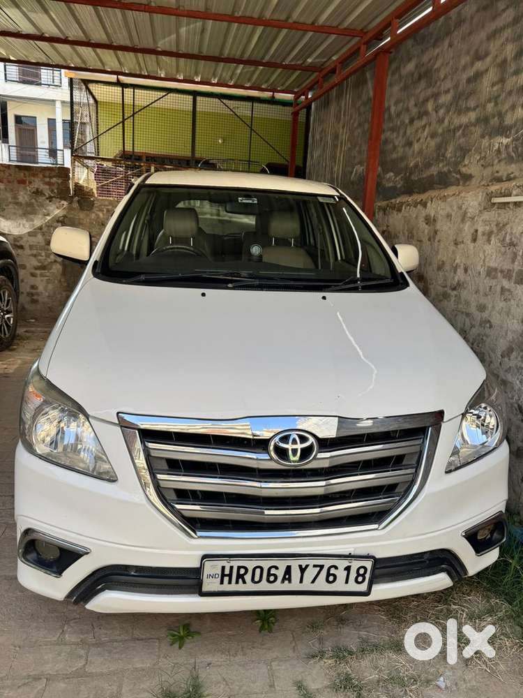 Toyota Innova 2014 Diesel 200000 Km Driven - Cars - 1802511278