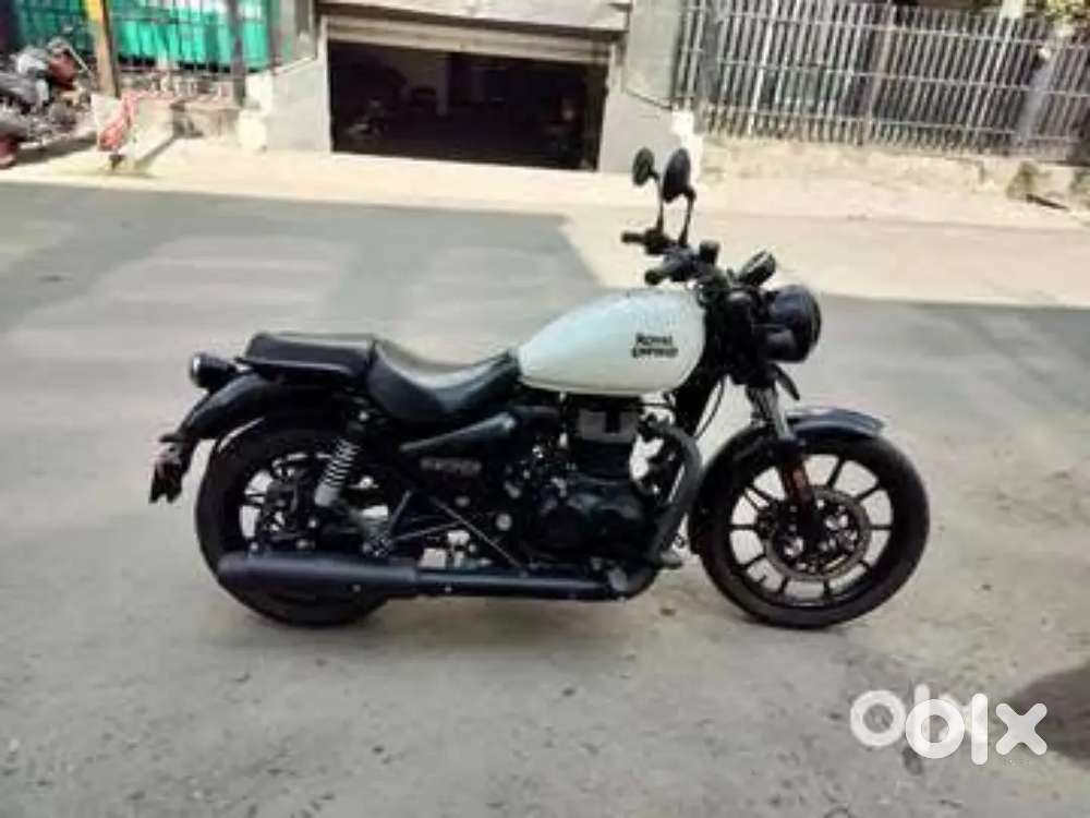 Royal enfield meteor white 5100kms driven - Motorcycles - 1816516832