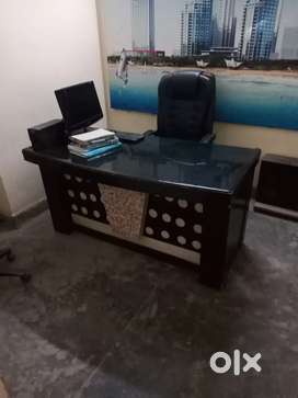 Office furniture for sale olx store