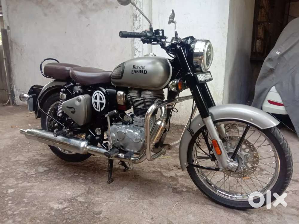 Motorcycles Royal Enfield Classic 350 in Gorwa ITI, Free classifieds in Gorwa ITI | OLX