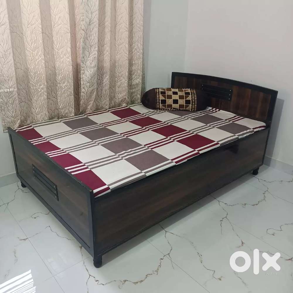 Sale Bed Buy Sell Used Furniture in Ludhiana OLX