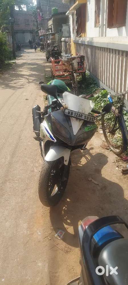 Buy & Sell Second Hand Yamaha R15 V2 in India, Used Motorcycles in ...