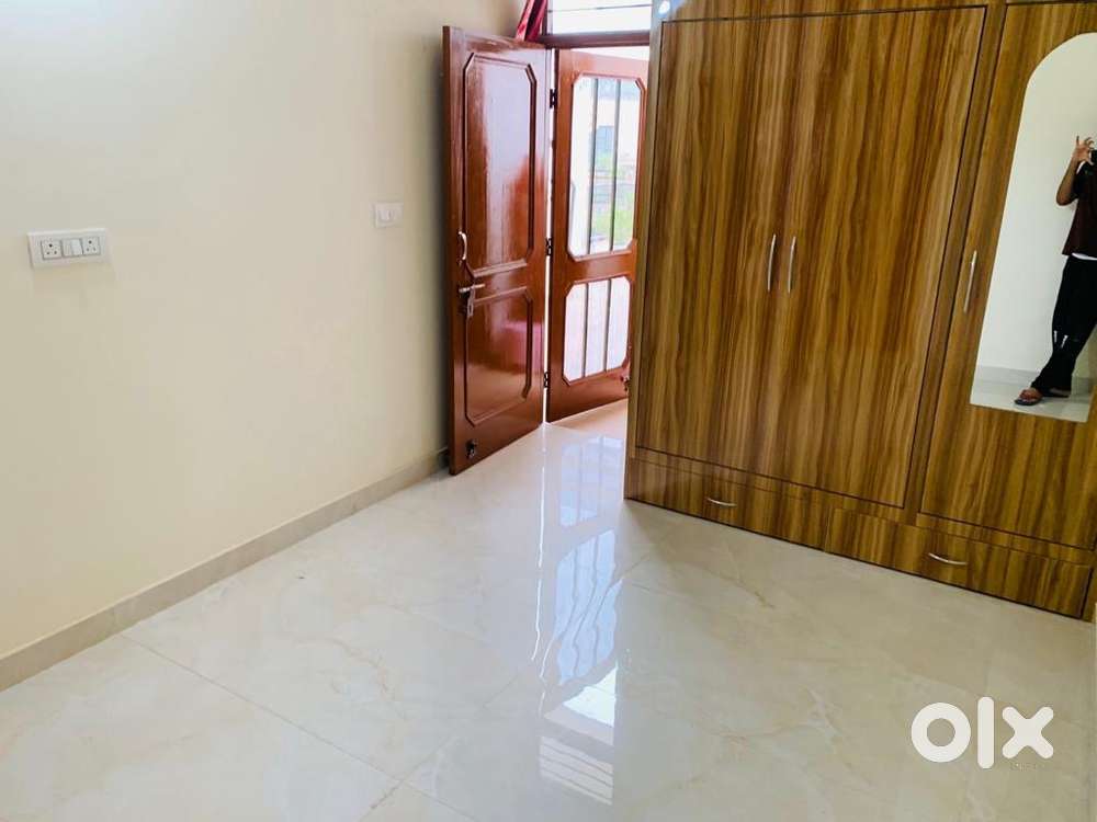 2 Room set available for small family or working girls - For Sale ...