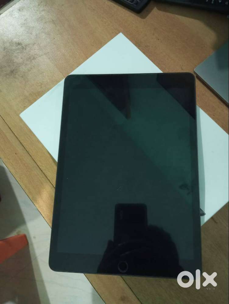 9th gen ipad with Apple pencil - Tablets - 1790061174